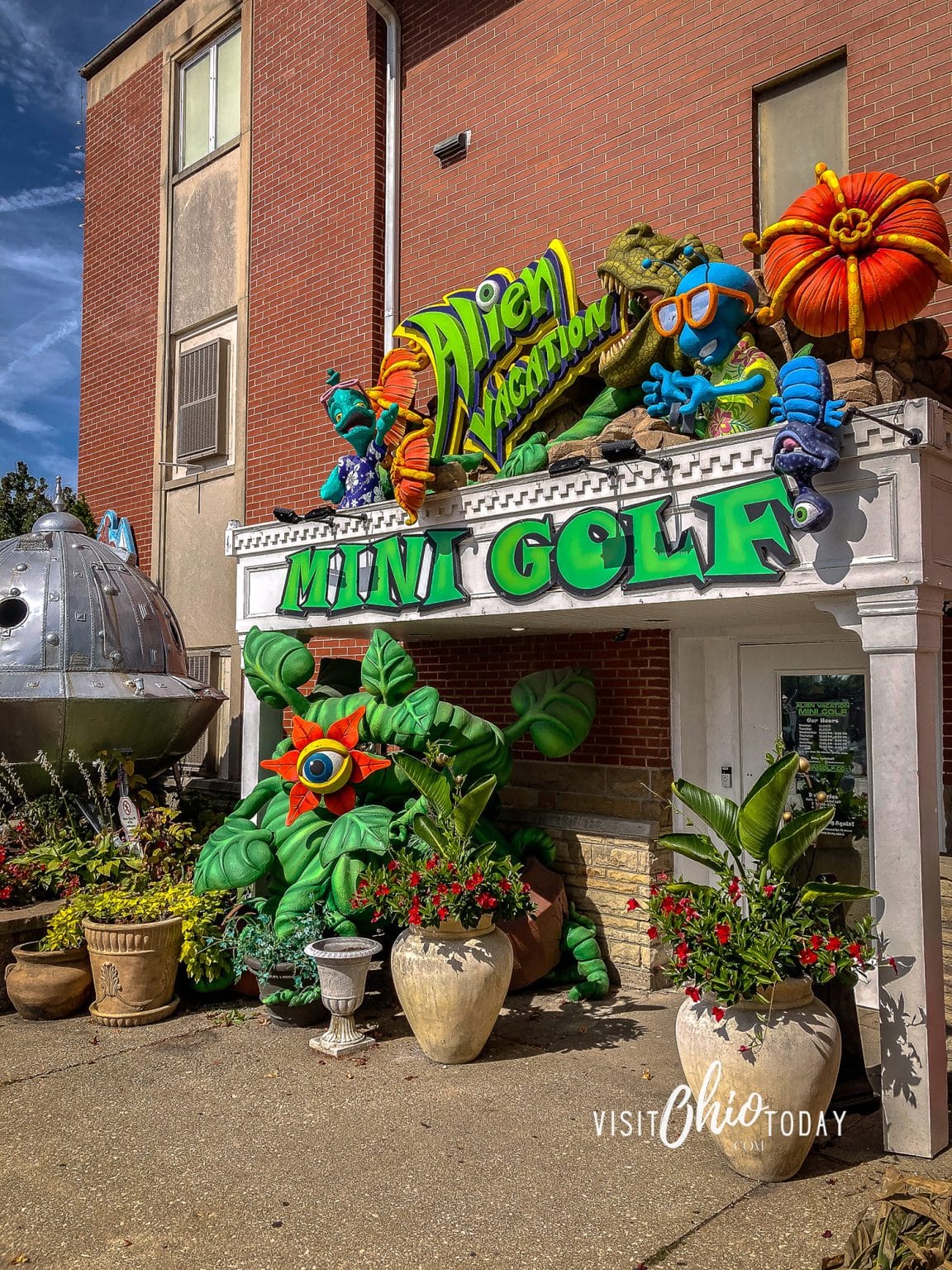 Alien Vacation Mini Golf - Visit Ohio Today