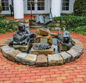 Poland Library - Visit Ohio Today