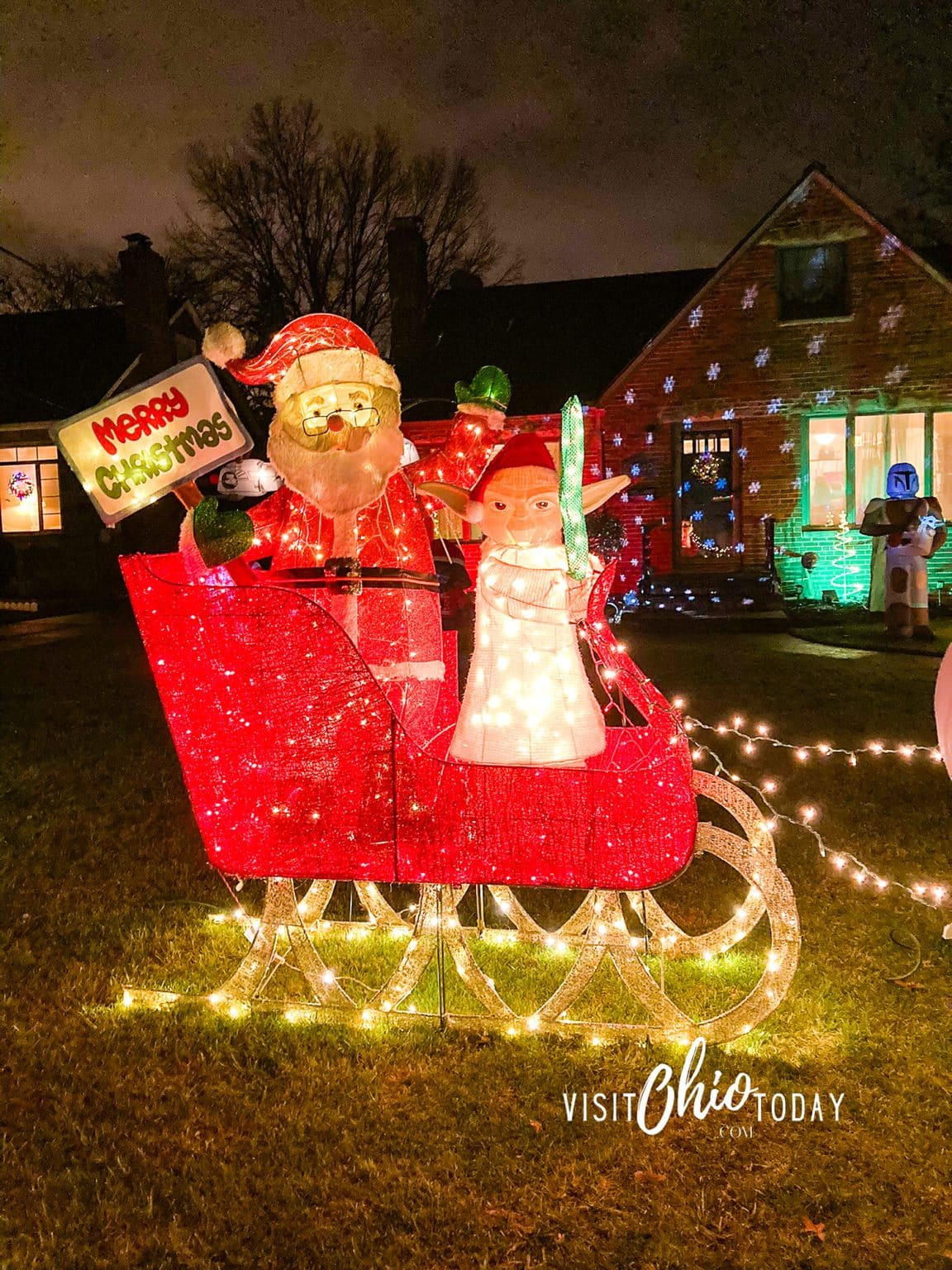 Fairview Park Holiday Lights - Visit Ohio Today